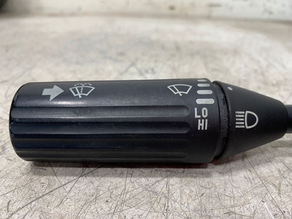 Freightliner Cascadia Turn Signal/Wiper Switch - Frontier Truck Parts