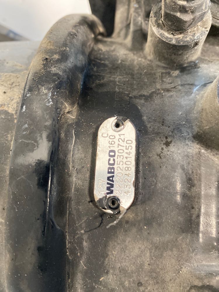 Wabco Air Dryer - Frontier Truck Parts