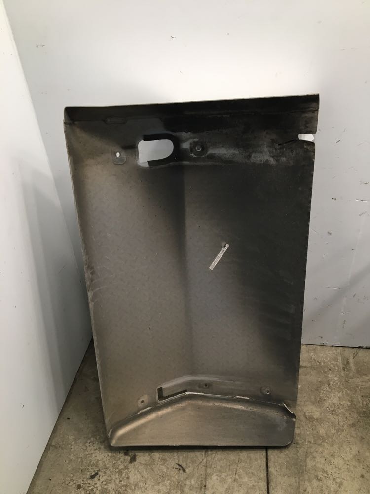 Freightliner Cascadia DPF/DEF Covers - Frontier Truck Parts