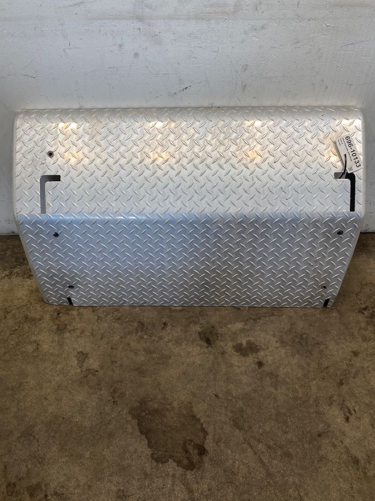 Freightliner Cascadia DPF/DEF Covers - Frontier Truck Parts