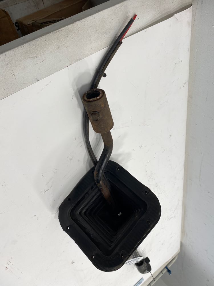 Eaton 18 Speed Shift Knob/Tower - Frontier Truck Parts