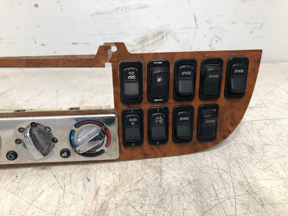 Peterbilt 389 Switch Panel - Frontier Truck Parts