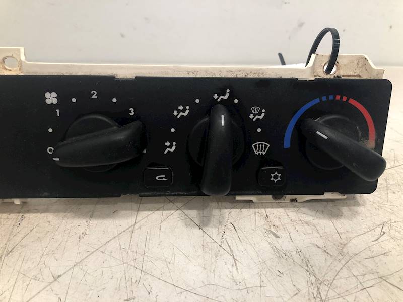 Freightliner Columbia Climate Control - Frontier Truck Parts