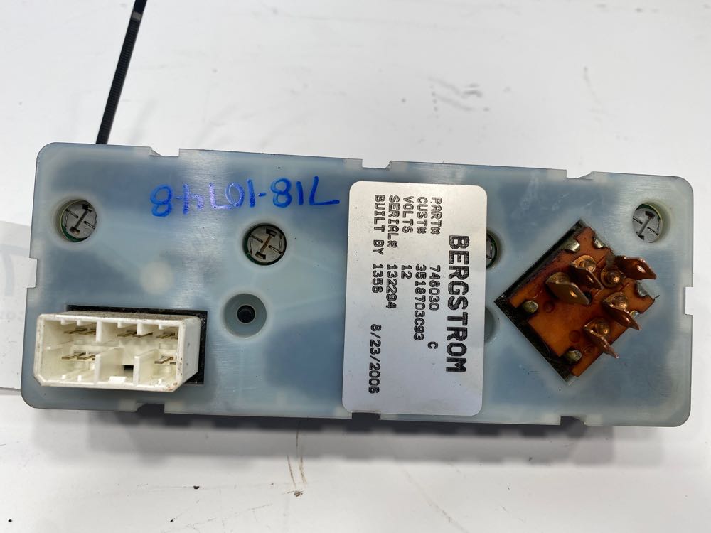 International 9400i Climate Control - Frontier Truck Parts