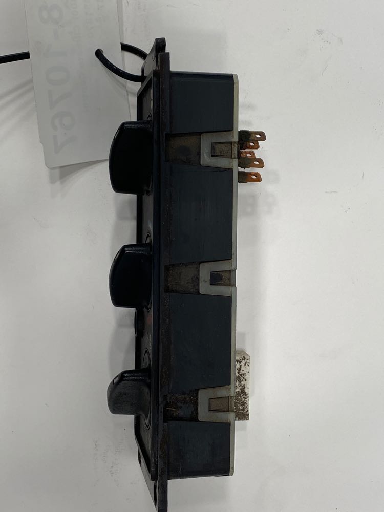 International 9400i Climate Control - Frontier Truck Parts