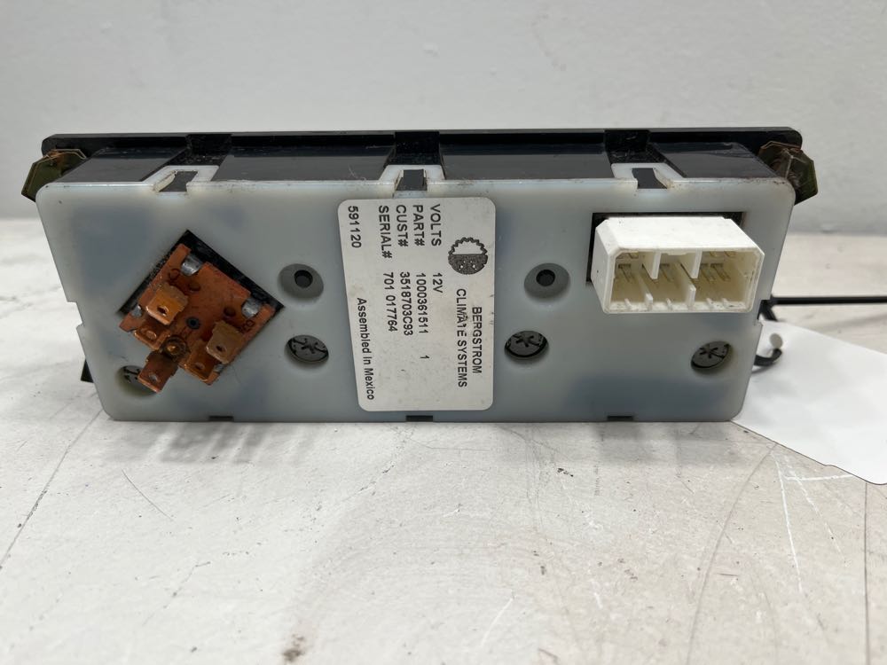 International 9400i Climate Control - Frontier Truck Parts