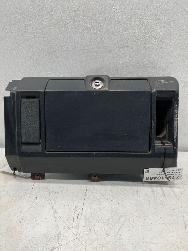 Freightliner FLD120 Dash & Interior Parts - Frontier Truck Parts