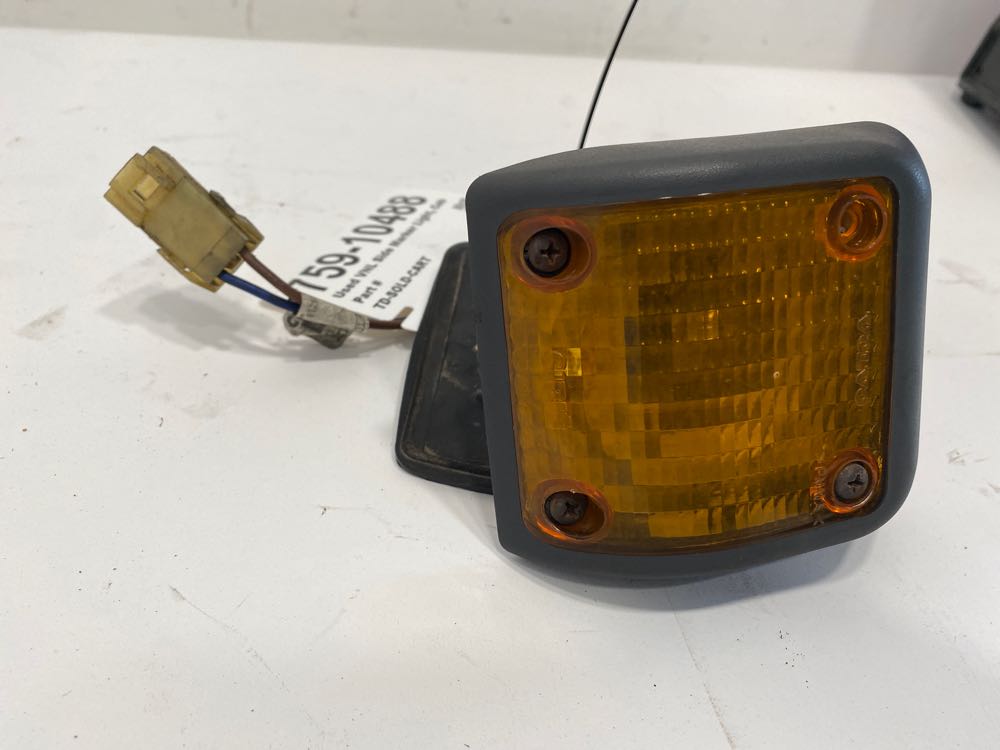 Volvo VNL Marker Light - Frontier Truck Parts