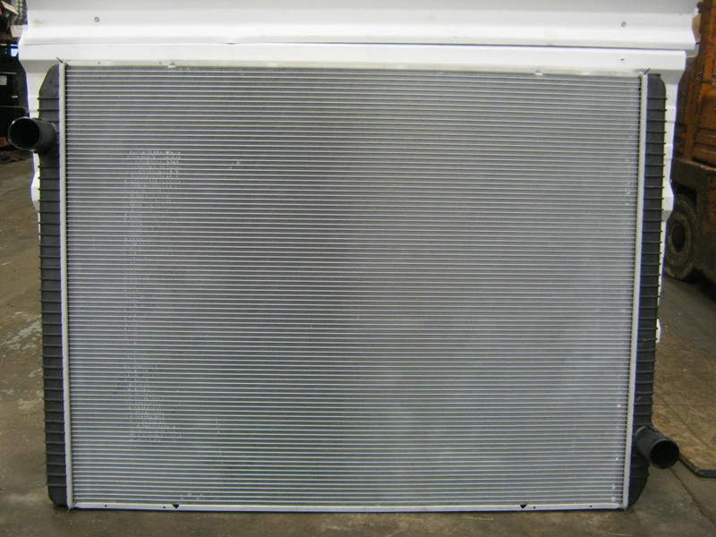 International Radiator - Frontier Truck Parts